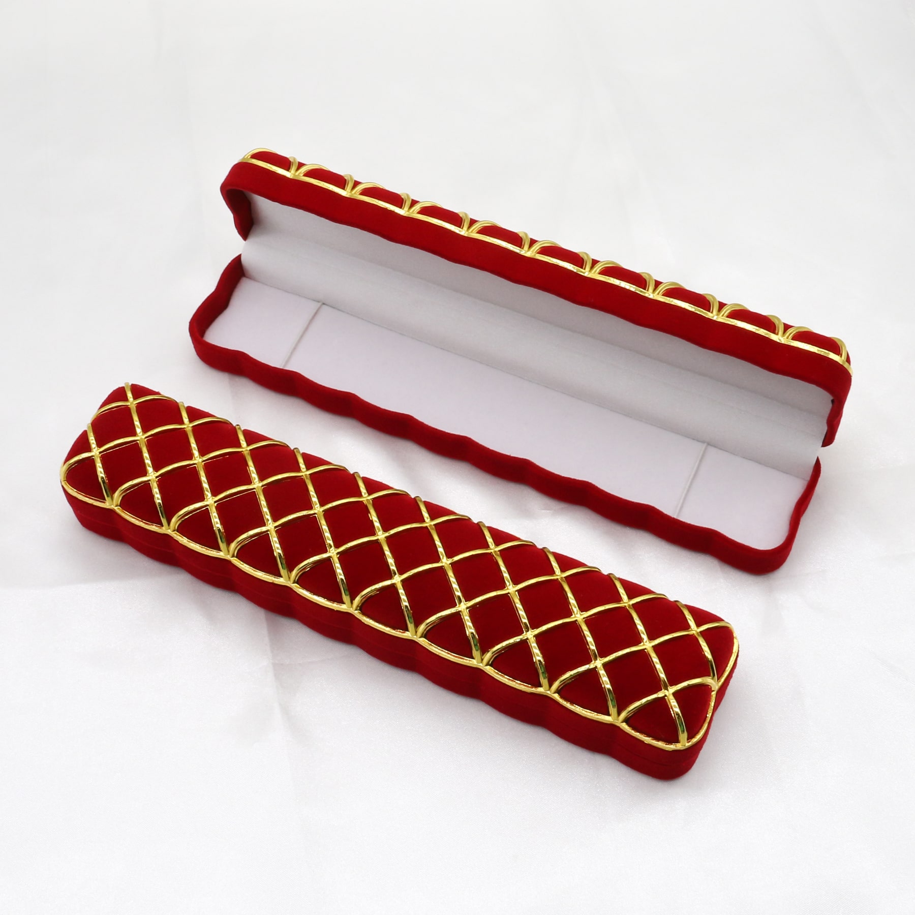 Bracelet Gold Lines Box – Jewellery Box Manchester Ltd