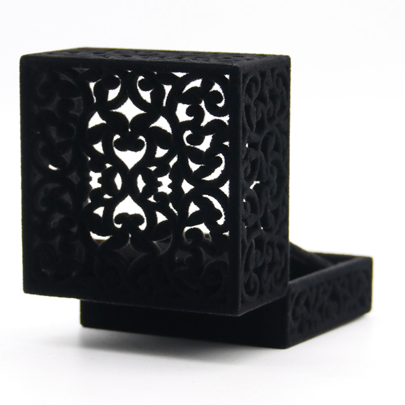 Earring Jali Cube – Black – Jewellery Box Manchester Ltd