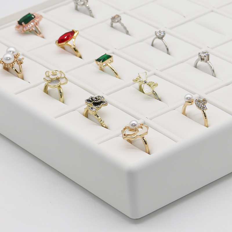 Rings – Medium Tray – White – Jewellery Box Manchester Ltd